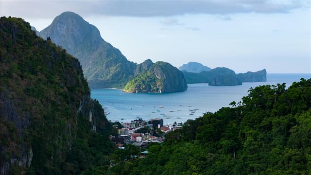 Philippines on a Budget: Routes, Costs & 10-Day Trip | TaraTrips